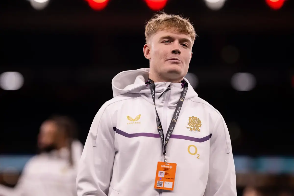 Fin Smith suffers major injury blow ahead of 2026 Six Nations - Page 2 ...