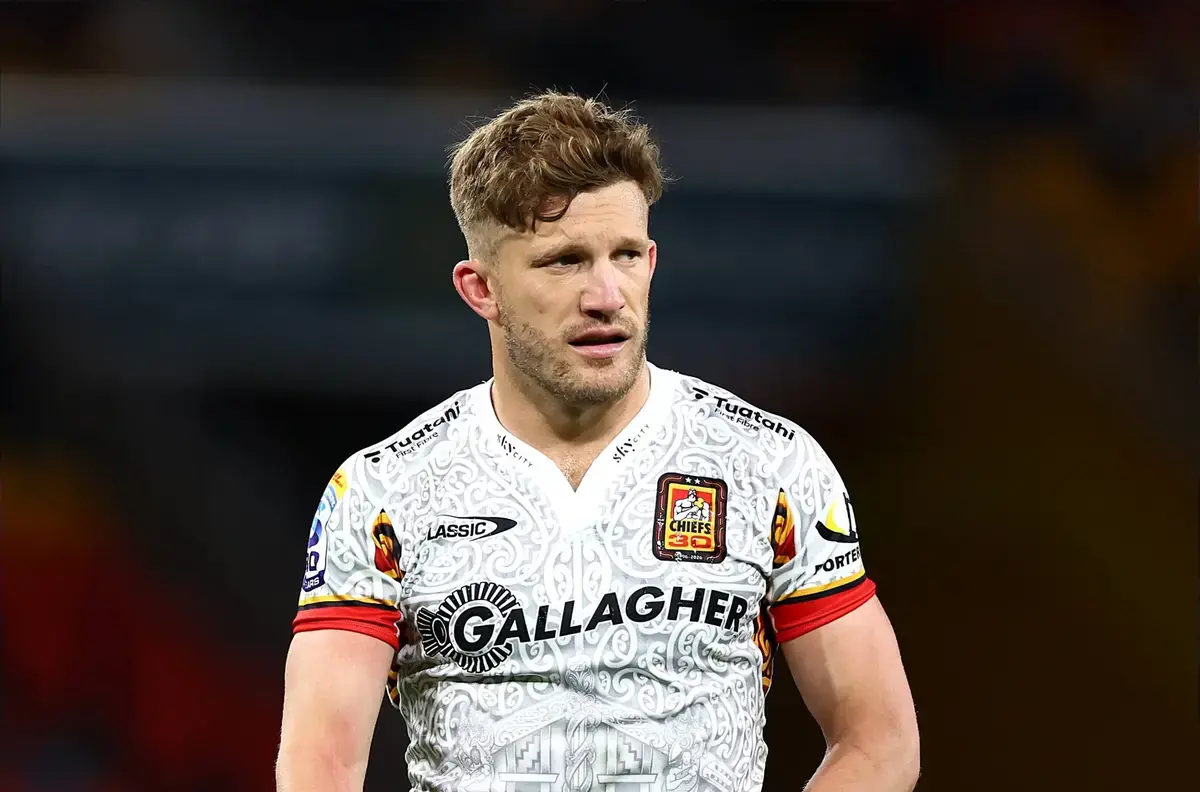 Super Rugby: Team News for Qualifying Finals - Damien McKenzie returns ...